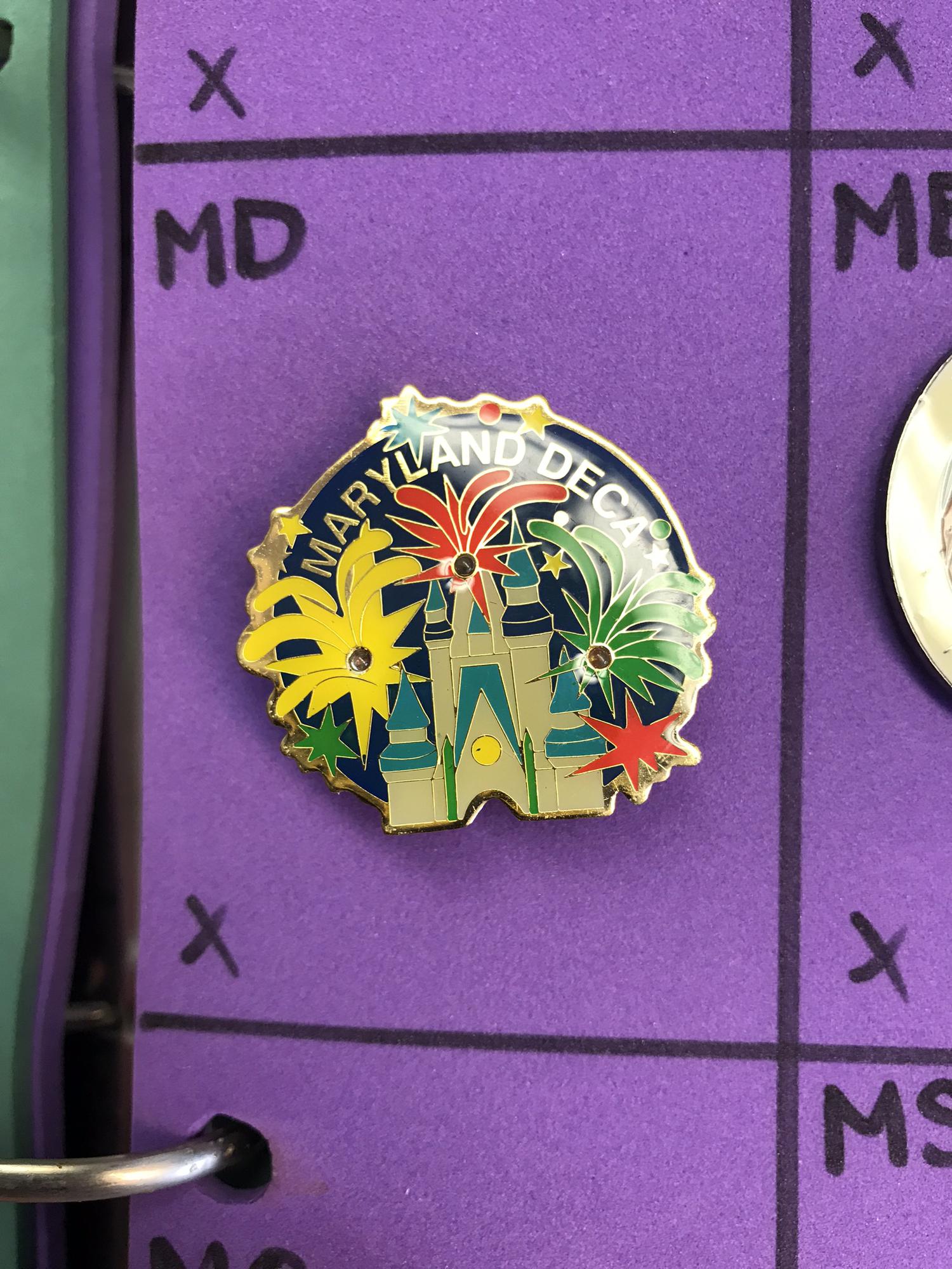 Pincollector: Maryland DECA ICDC 2003+2005 Castle with Fire...