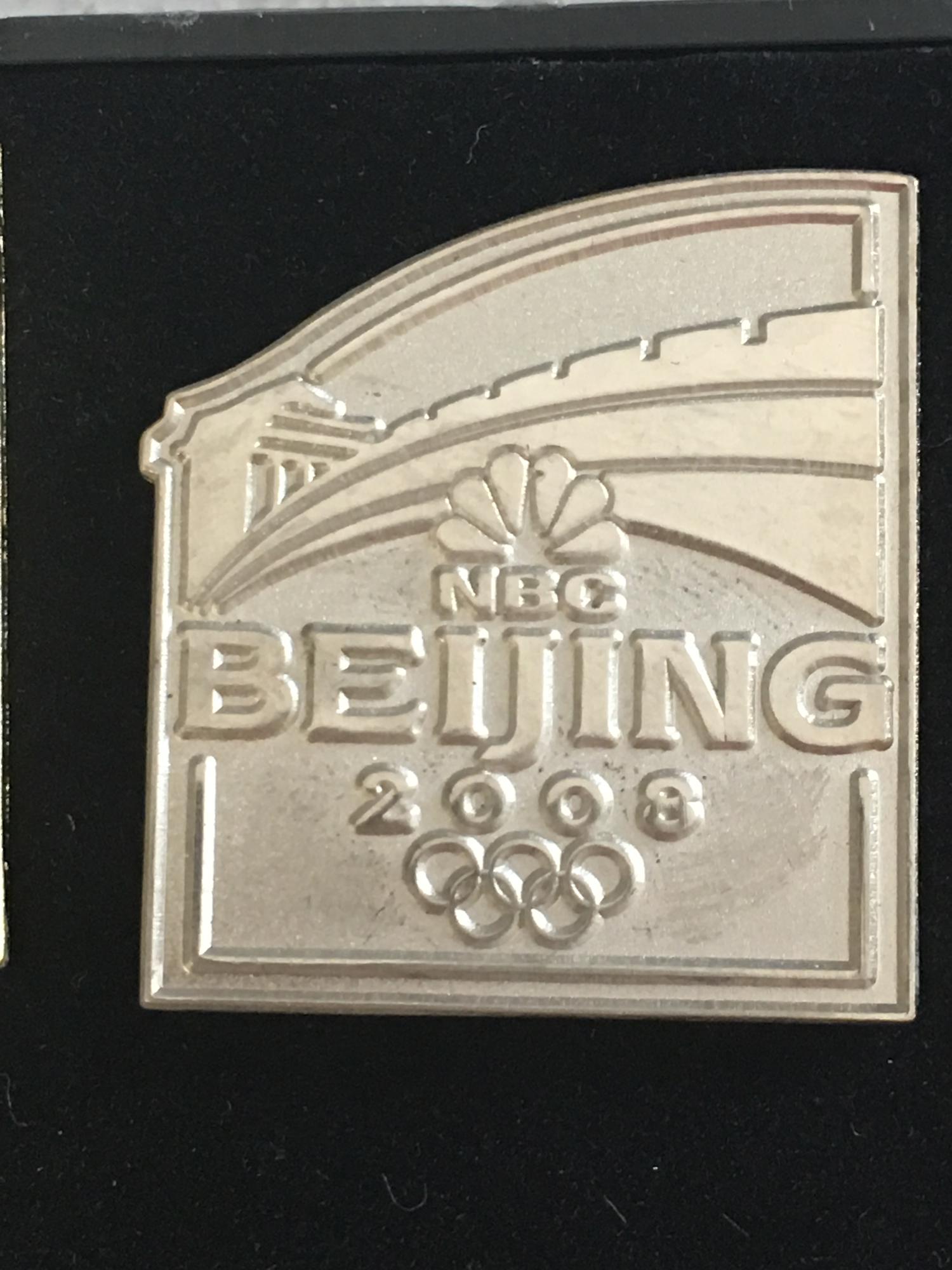Pincollector: NBC Media Beijing Silver Olympic Lapel Pin (P...
