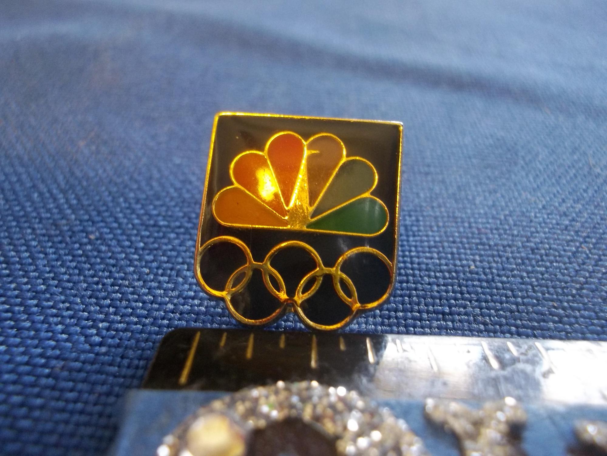 Pincollector: NBC Black Pin